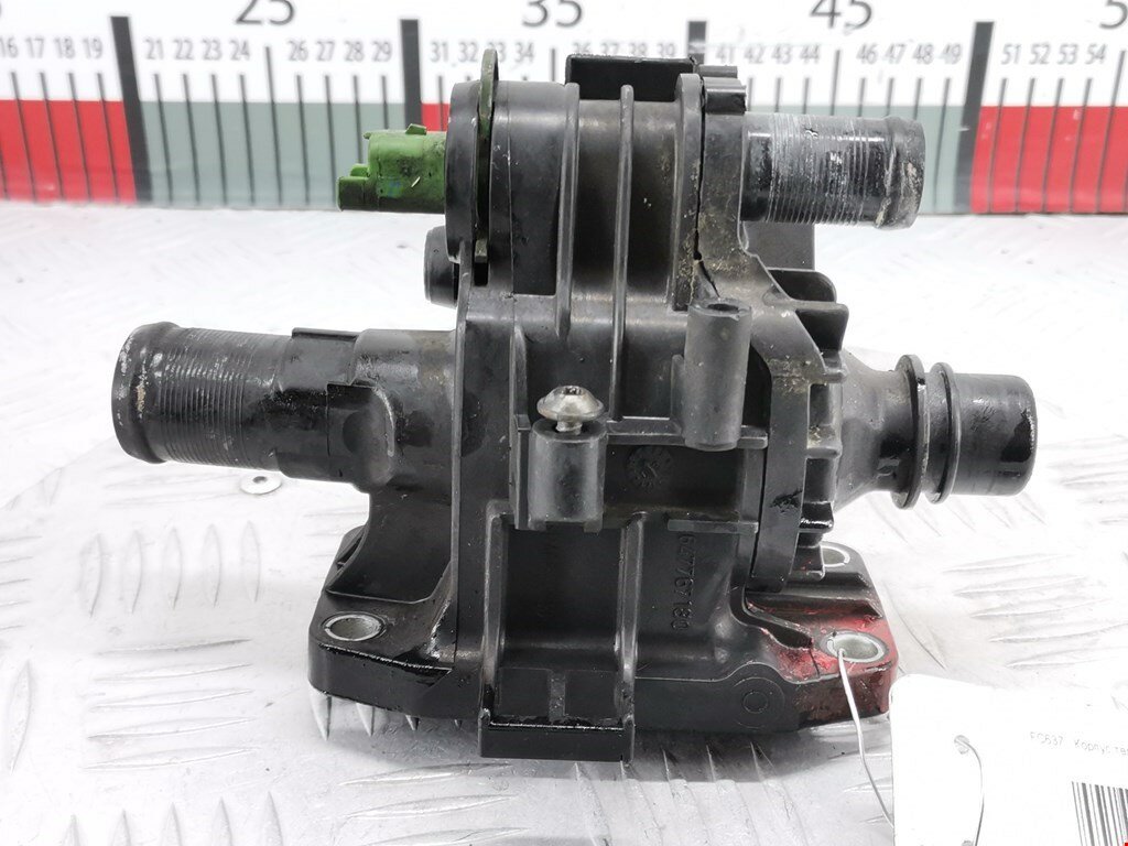 Корпус термостата Ford C-MAX 1 1313841 арт. 1689578