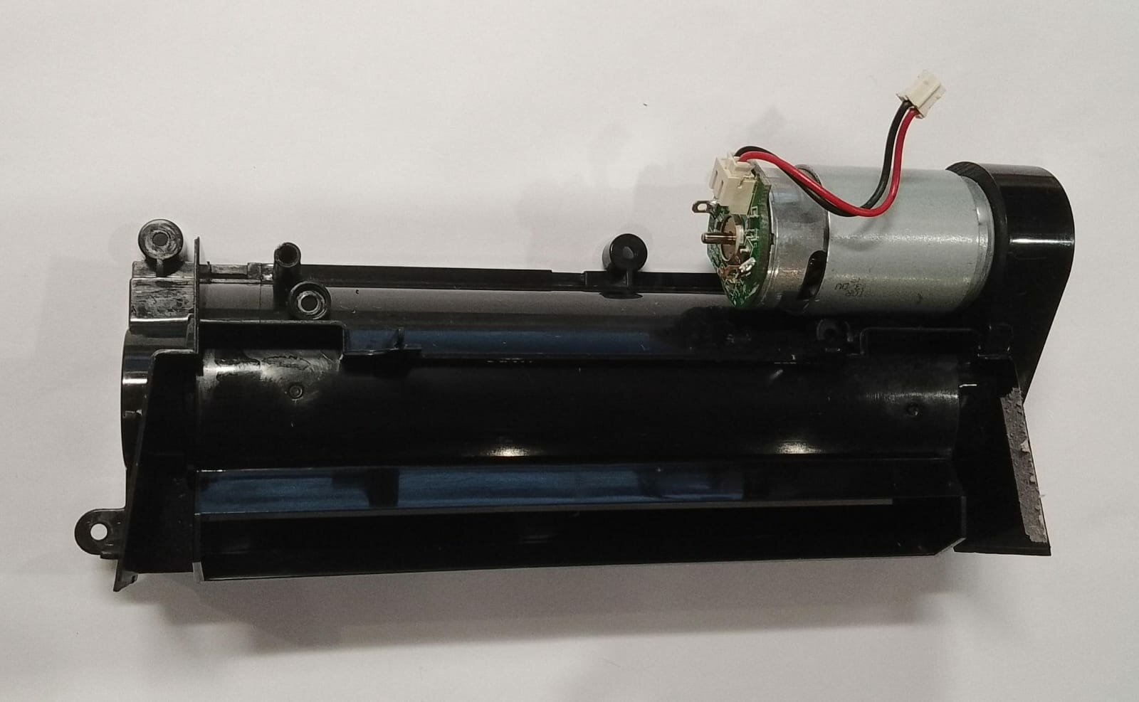 Мотор (двигатель) в сборе с редуктором в корпусе для центральной щетки (94V-0 REV:00-00101-0130-1100 GC-04 WK 2 E99873 RoHS) робота пылесоса ILIFE Robotic vacuum cleaner (A8)