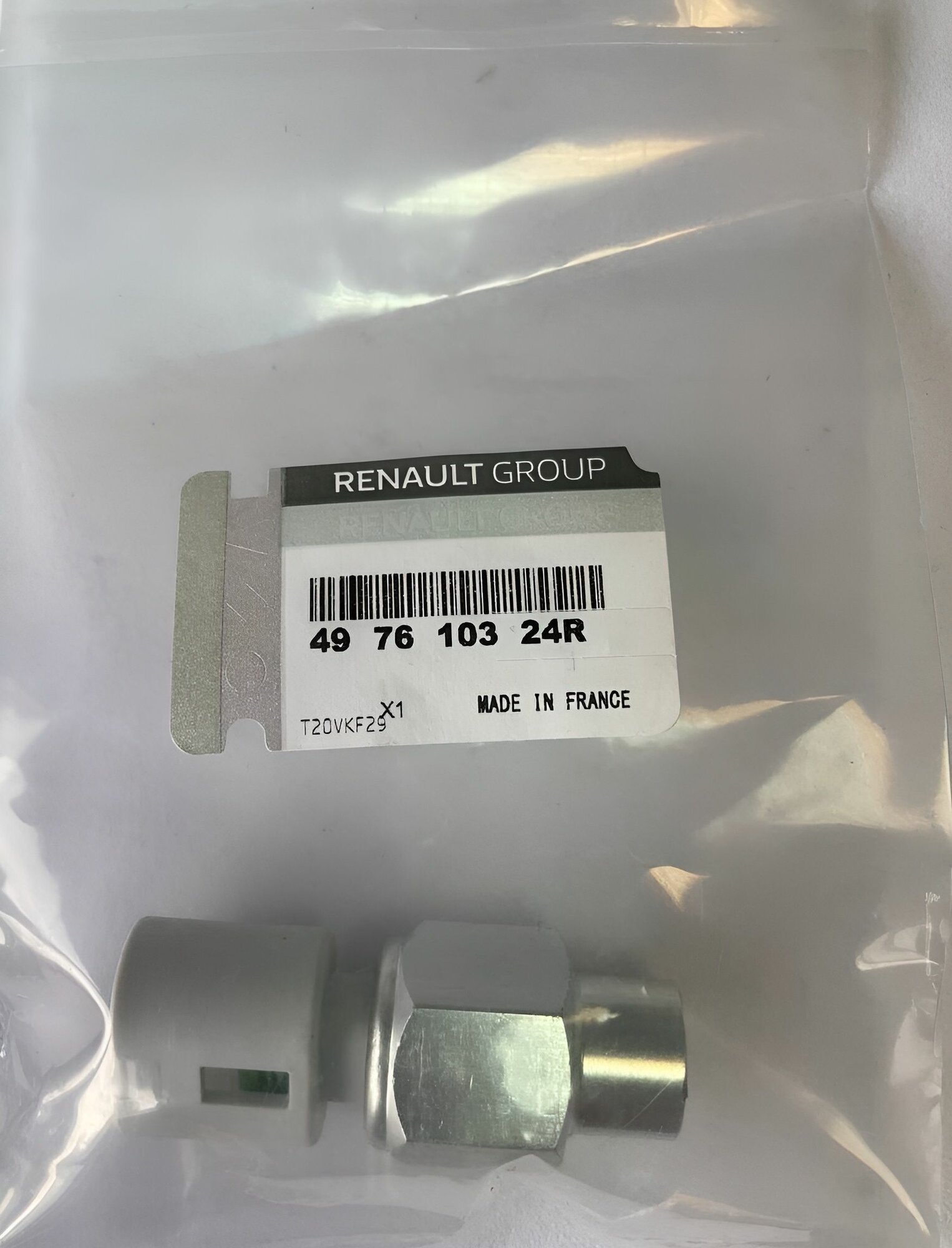 Датчик давления жидкости ГУР Лада Ларгус, Рено Логан, Ниссан Альмера г15, рено Logan, Sandero, Nissan Almera G15, Duster для двигателей K4M, K7M