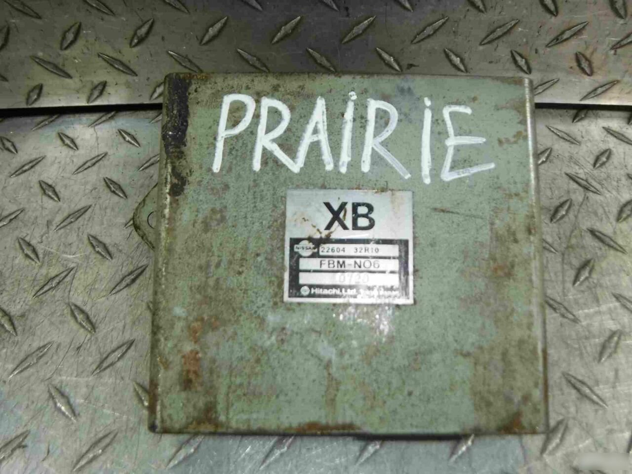 Блок управления двигателем Nissan Prairie II (1988—1998) 2260432R10