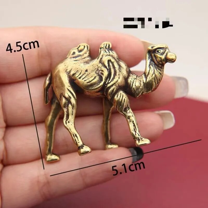 Мини-фигурка верблюда из меди M