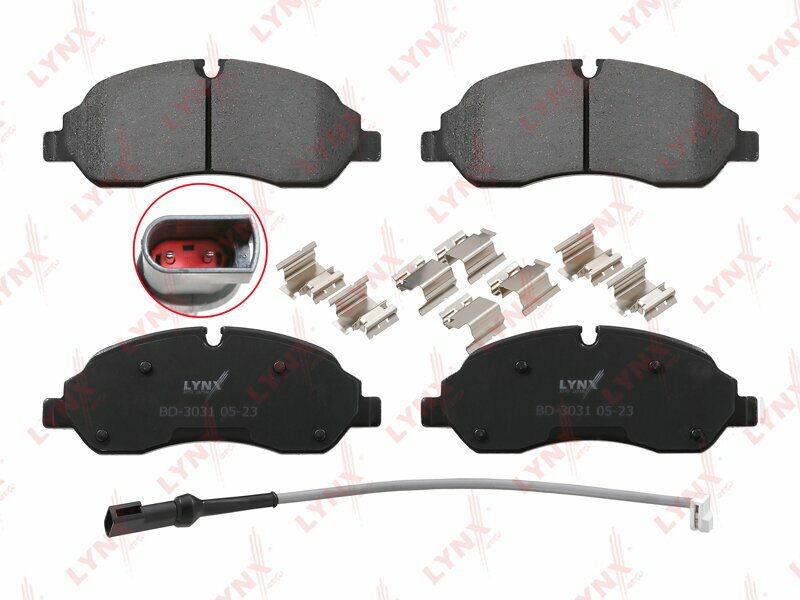 Колодки тормозные дисковые передние LYNXauto BD-3031