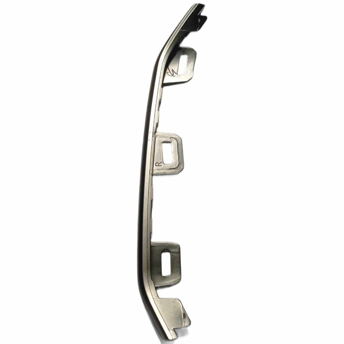 Молдинг правый переднего бампера для VOYAH FREE / Воя Фри, 1 шт.