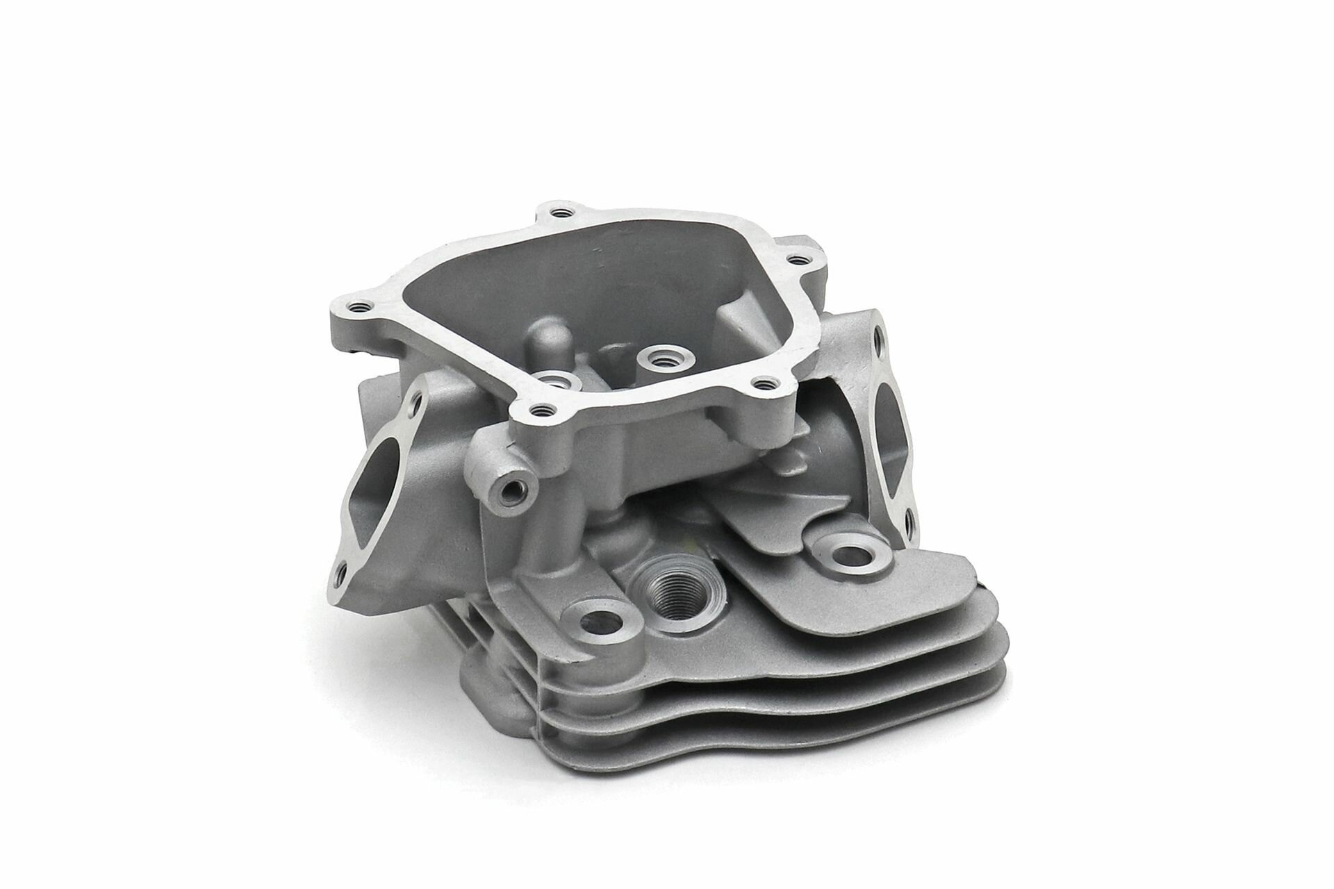 Головка цилиндра 168F-B,168F-2B,170F-2B (под 5 болтов) (голая)