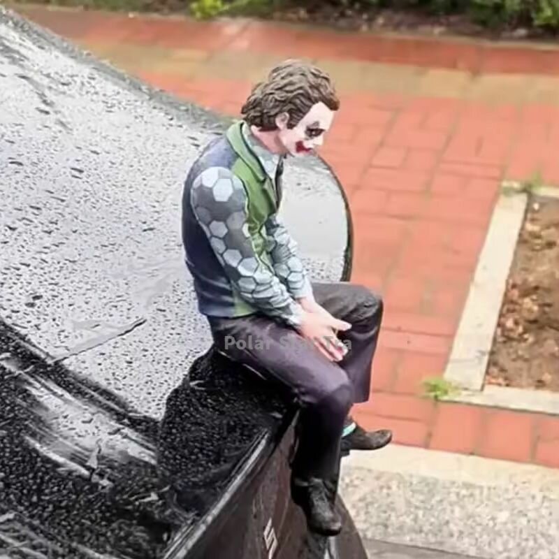 Фигурка на капот