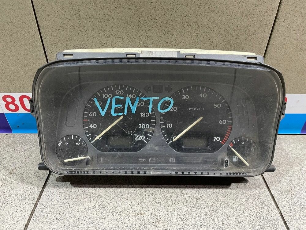 Панель приборов VW Vento 1H6919033E