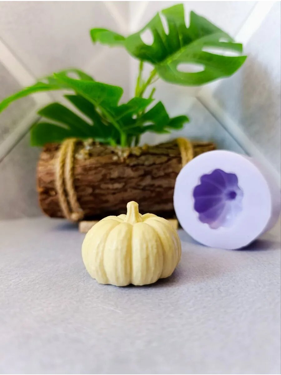 Молд силиконовый "Тыковка". Высота готового изделия 3 см. " Т-молд".