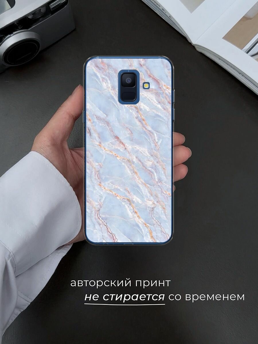 Чехол на Samsung Galaxy A6 / Самсунг Галакси А6 с принтом "Сиреневый мрамор" — фото 1