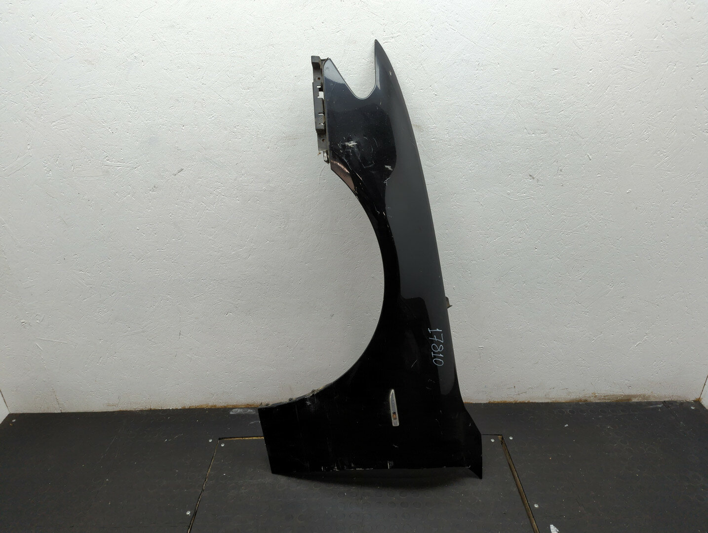 Крыло левое переднее BMW 7 E65 Б/У