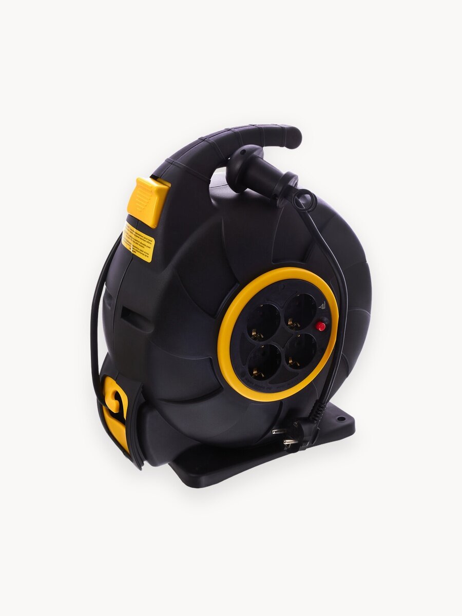 Удлинитель силовой IEK TWIST УК20, 4 розетки, 20м, 3500Вт, ПВС 3х1.5мм2, IP20, черный, автосм.