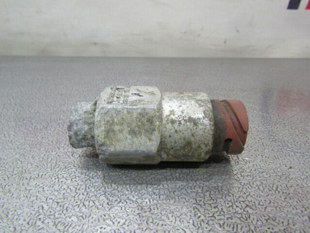 Датчик ограничения давления 5.8 bar MAN TGX, TGA / Есть скол!!!