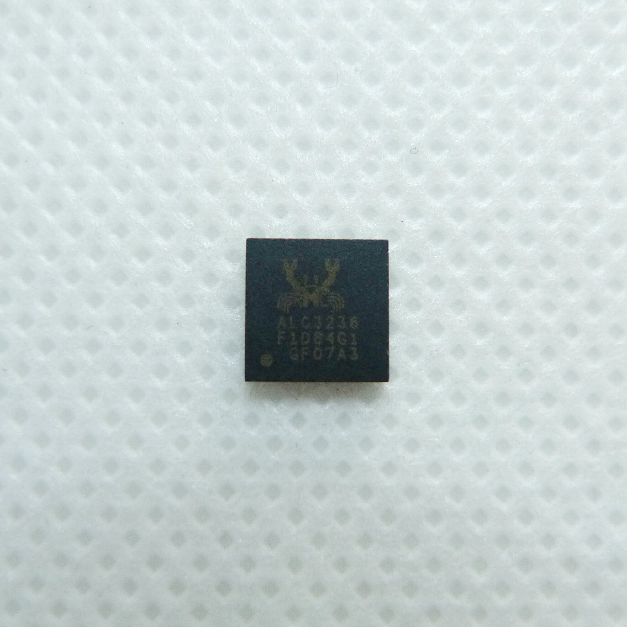 Контроллер realtek alc3236 (3236) qfp-48