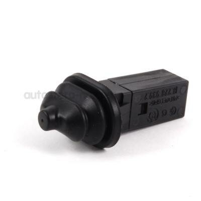 BMW 51178228939 отбойник лючка бензобака