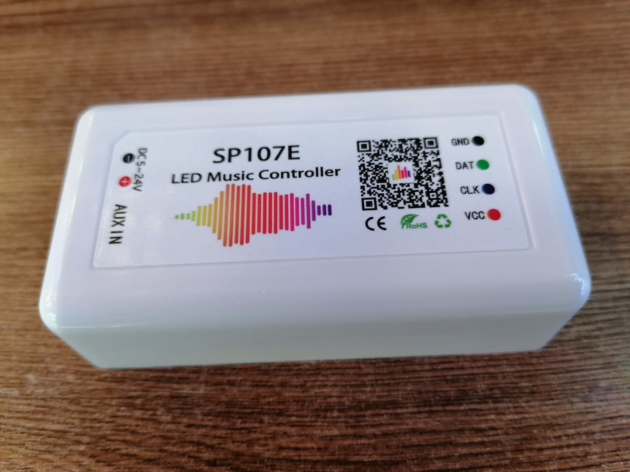 Музыкальный контроллер SP-107 для адресной ленты с Bluetooth-управлением и встроенным микрофоном