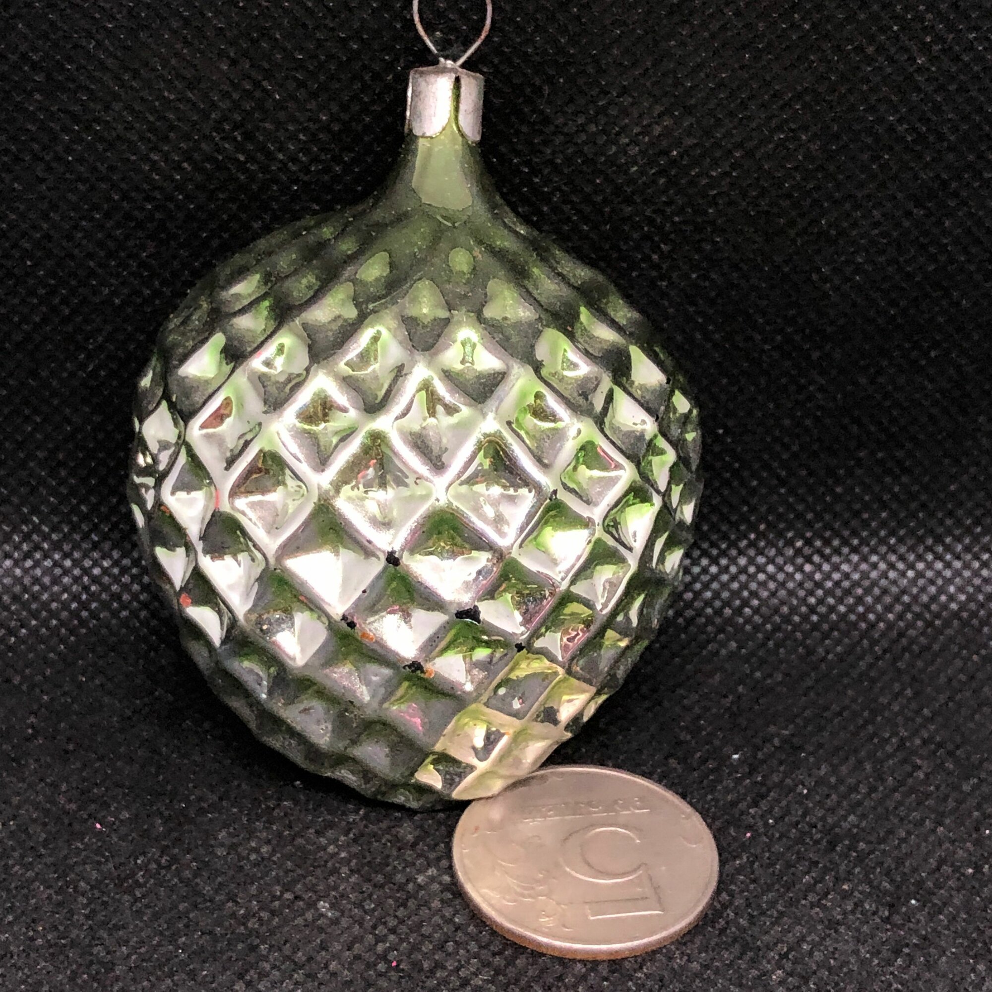 Елочная игрушка СССР медальон сердце клубника стекло # 26