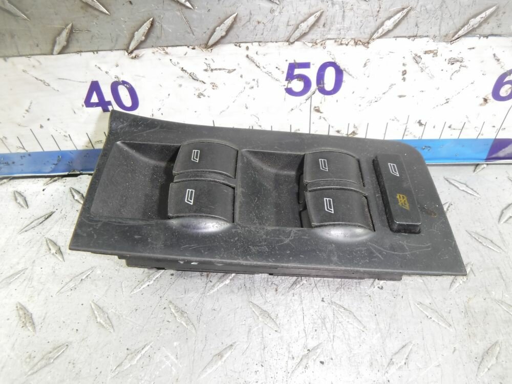 Блок управления стеклоподъемниками Audi A6 C5 4B0959851