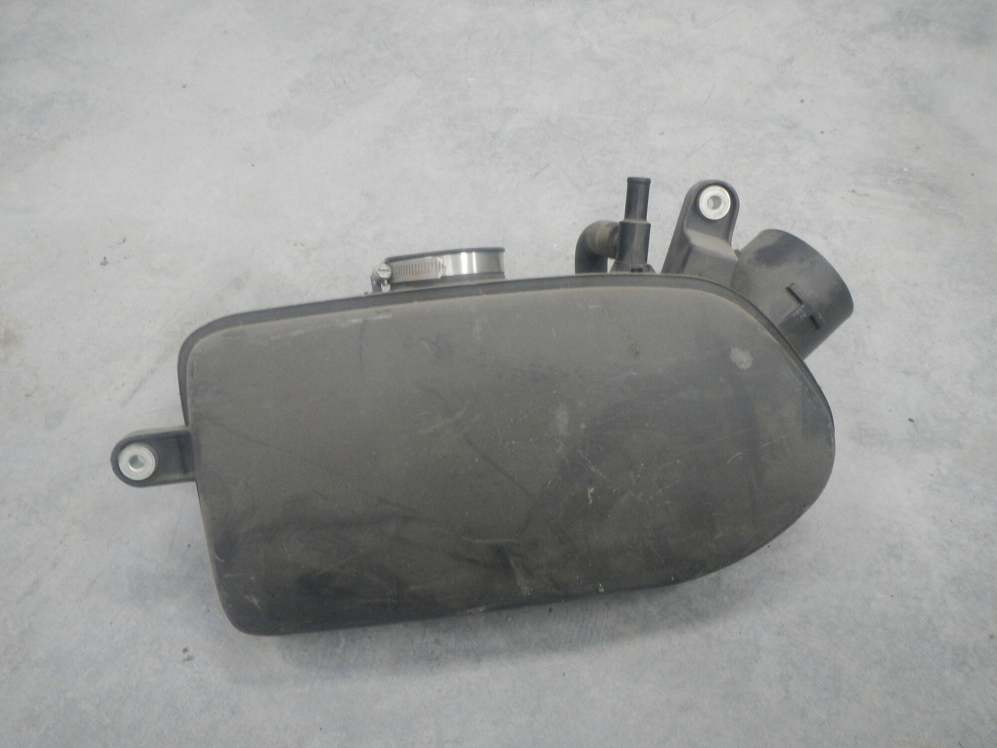 Б/У Резонатор воздушного фильтра, Subaru (Субару)-IMPREZA (G12) (08-) SUBARU IMPREZA (G12) (08-) Задиры. 579039 SUBARU а...