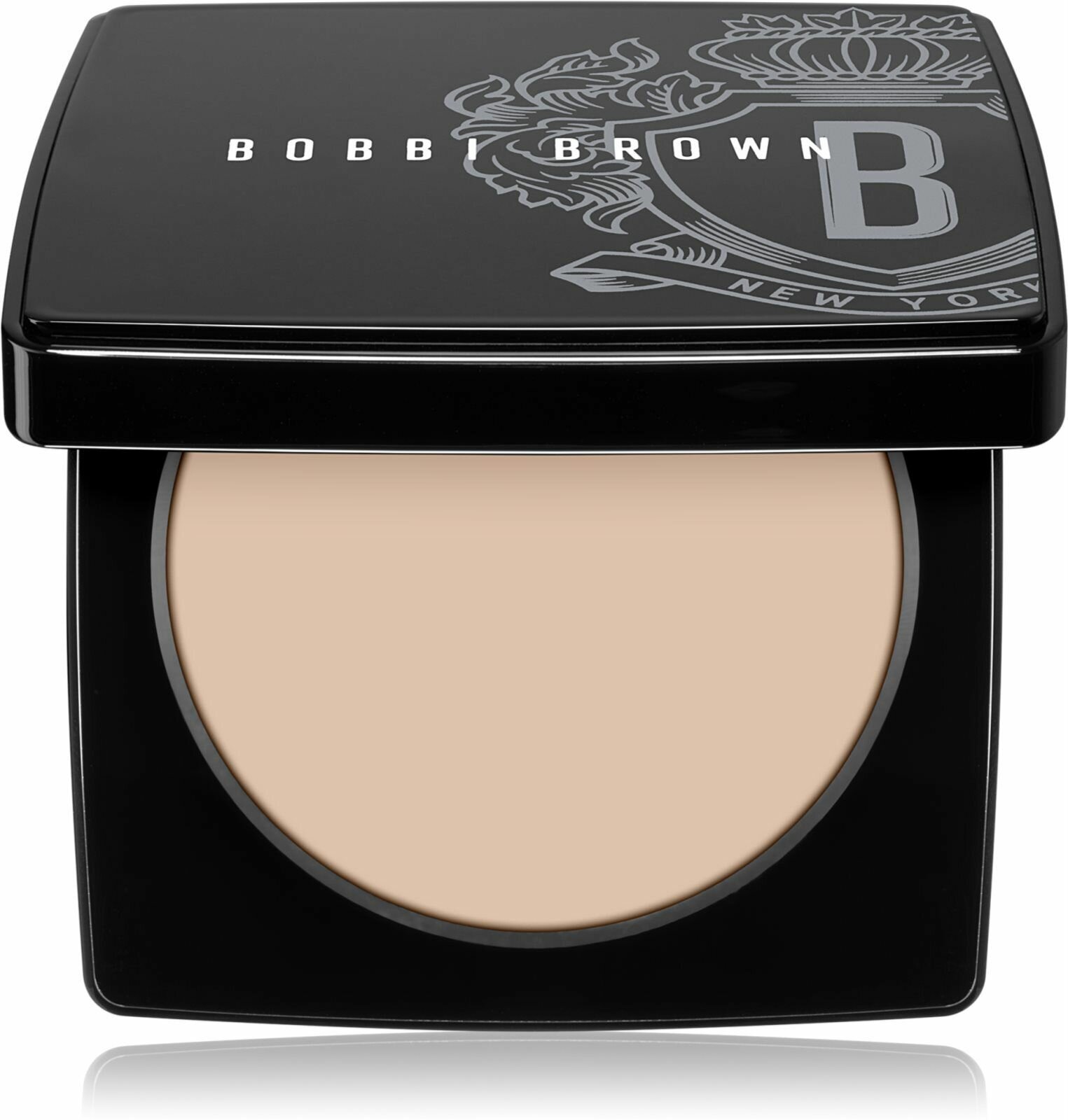 Bobbi Brown нежная пудра в компактном виде Sheer Finish Pressed Powder Relaunch shade Warm Natural 9 g