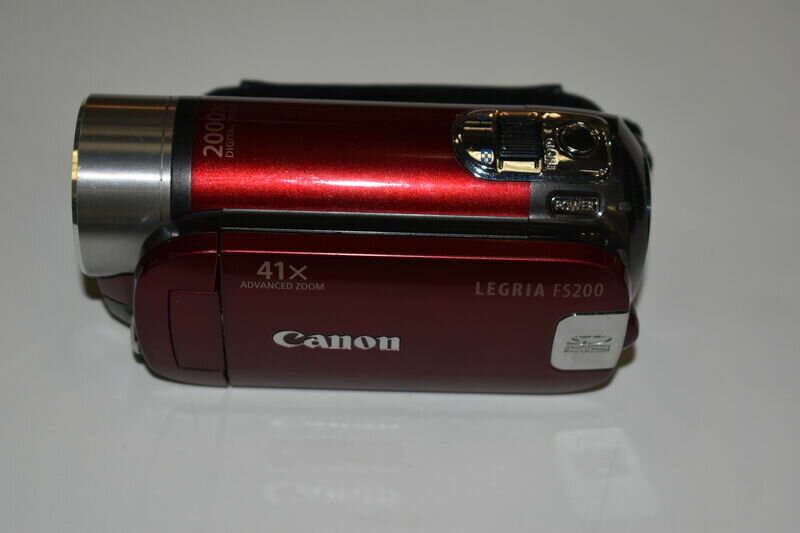 CANON Видеокамера Canon LEGRIA FS200 Ресейл