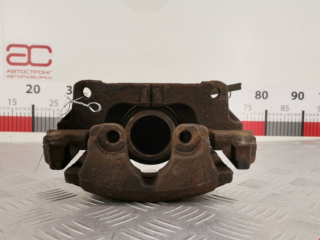 Суппорт передний правый Ford S-MAX 1 1583139 арт. 1441190