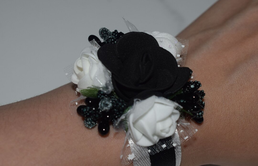 Бутоньерка на руку