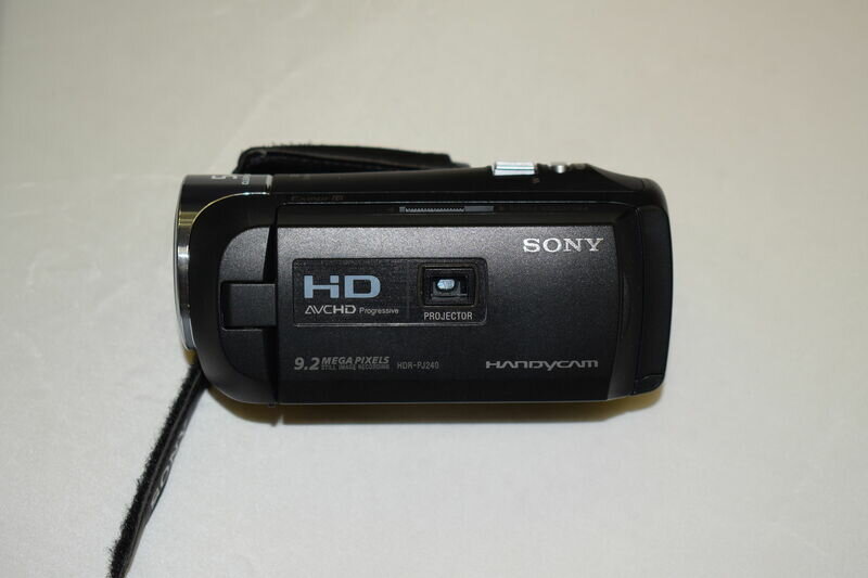SONY Видеокамера Sony HDR-PJ240E Ресейл