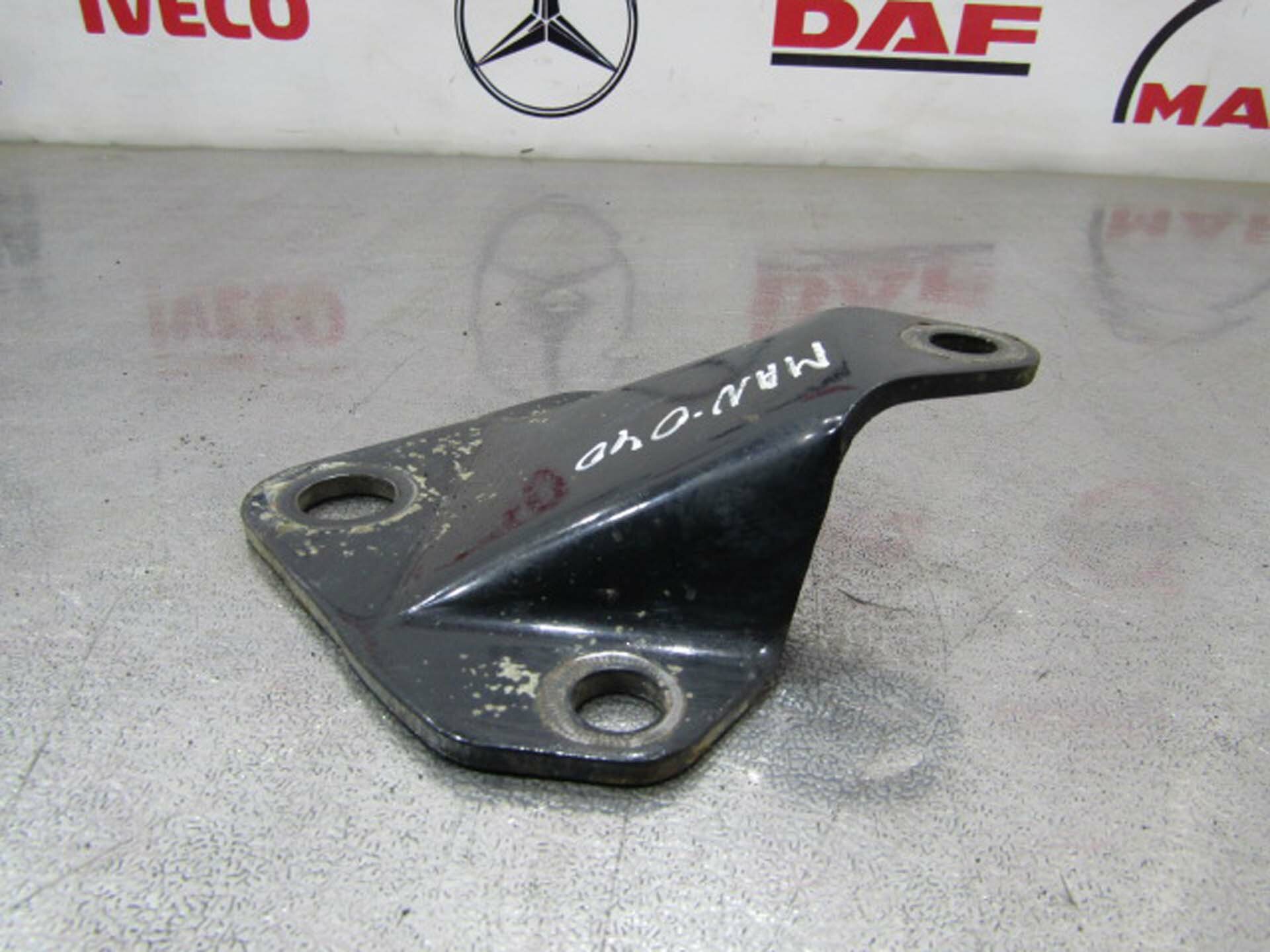 Кронштейн рессоры передней оси передний MAN TGA, TGX, TGS