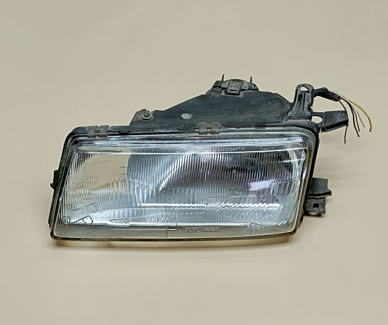Фара левая Opel Vectra A (дефект)
