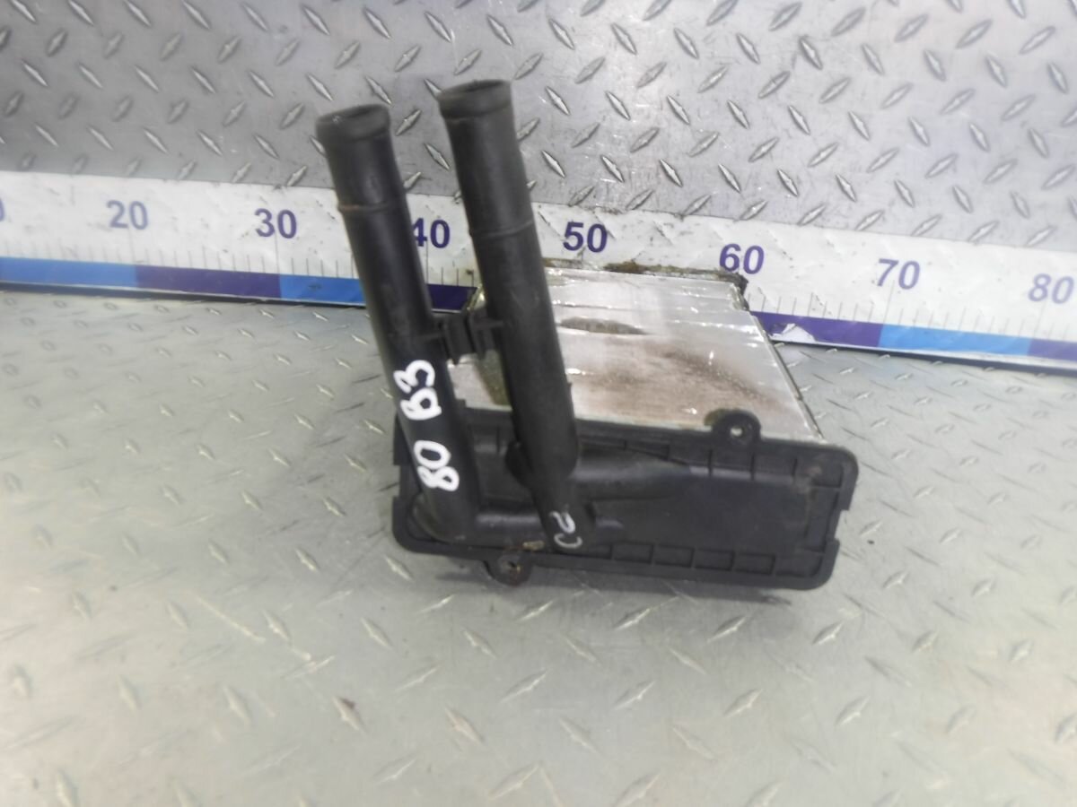 Радиатор отопителя Audi 80 B3 (1986—1991) 8D1819030B