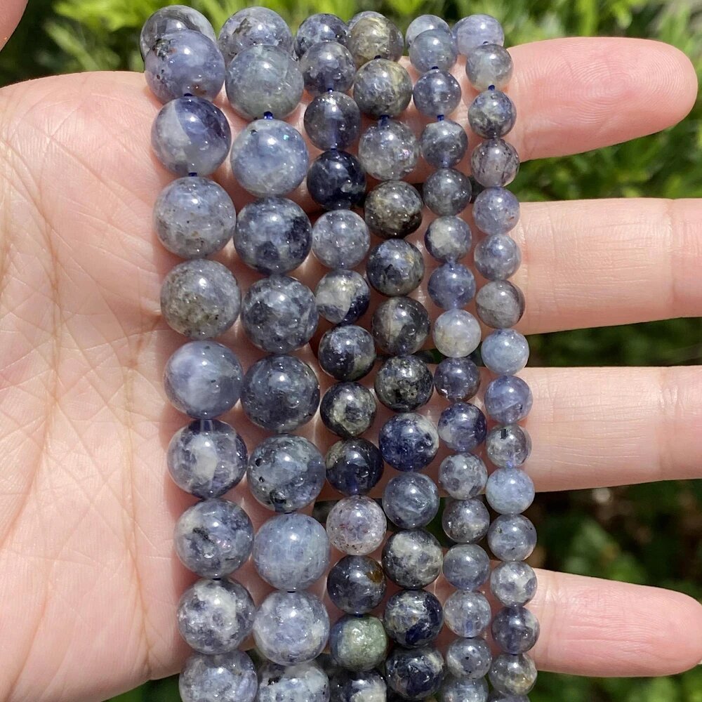 Бусины из кордиерита фиолетовые 8 мм (45-46 шт.)