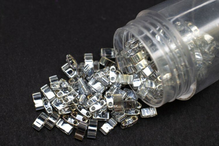 Бисер японский MIYUKI Half TILA #1881 серый, золотое сияние, 5 грамм