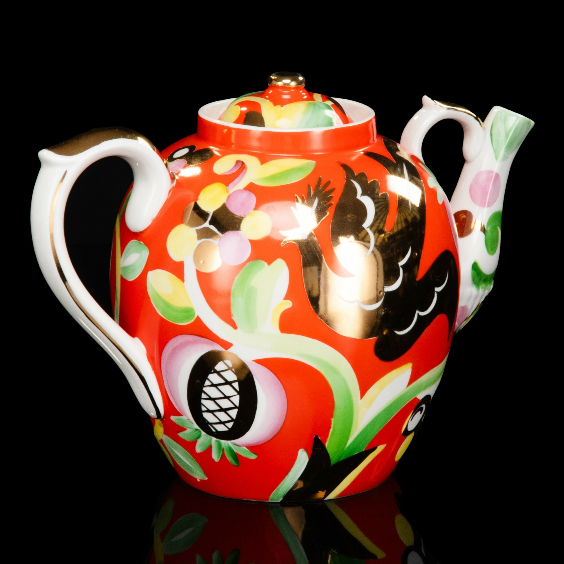 Чайник доливной "Золотой олень", автор П. В. Леонов, фарфор, крытье, роспись