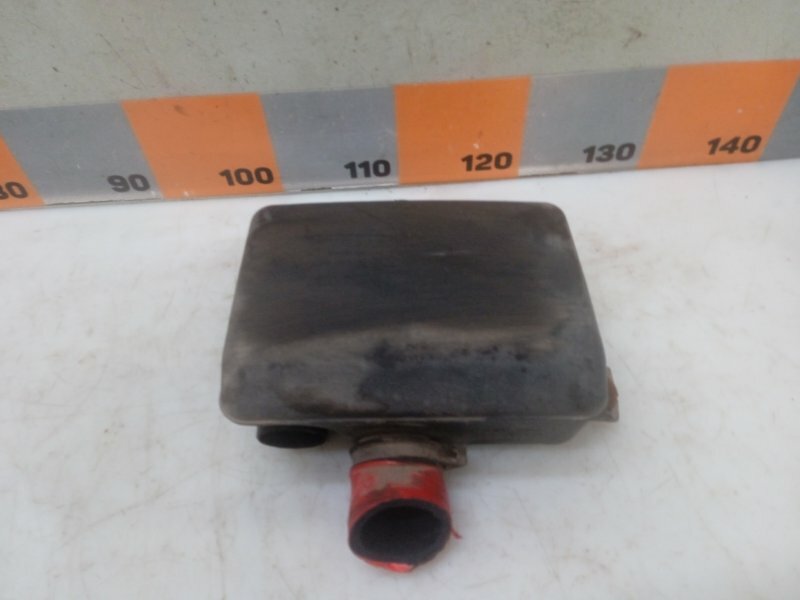 Б/У Сузики Вагон Р Плюс Резонатор воздушного фильтра Suzuki Wagon R Plus 2000 285186 SUZUKI арт. 1376075F00