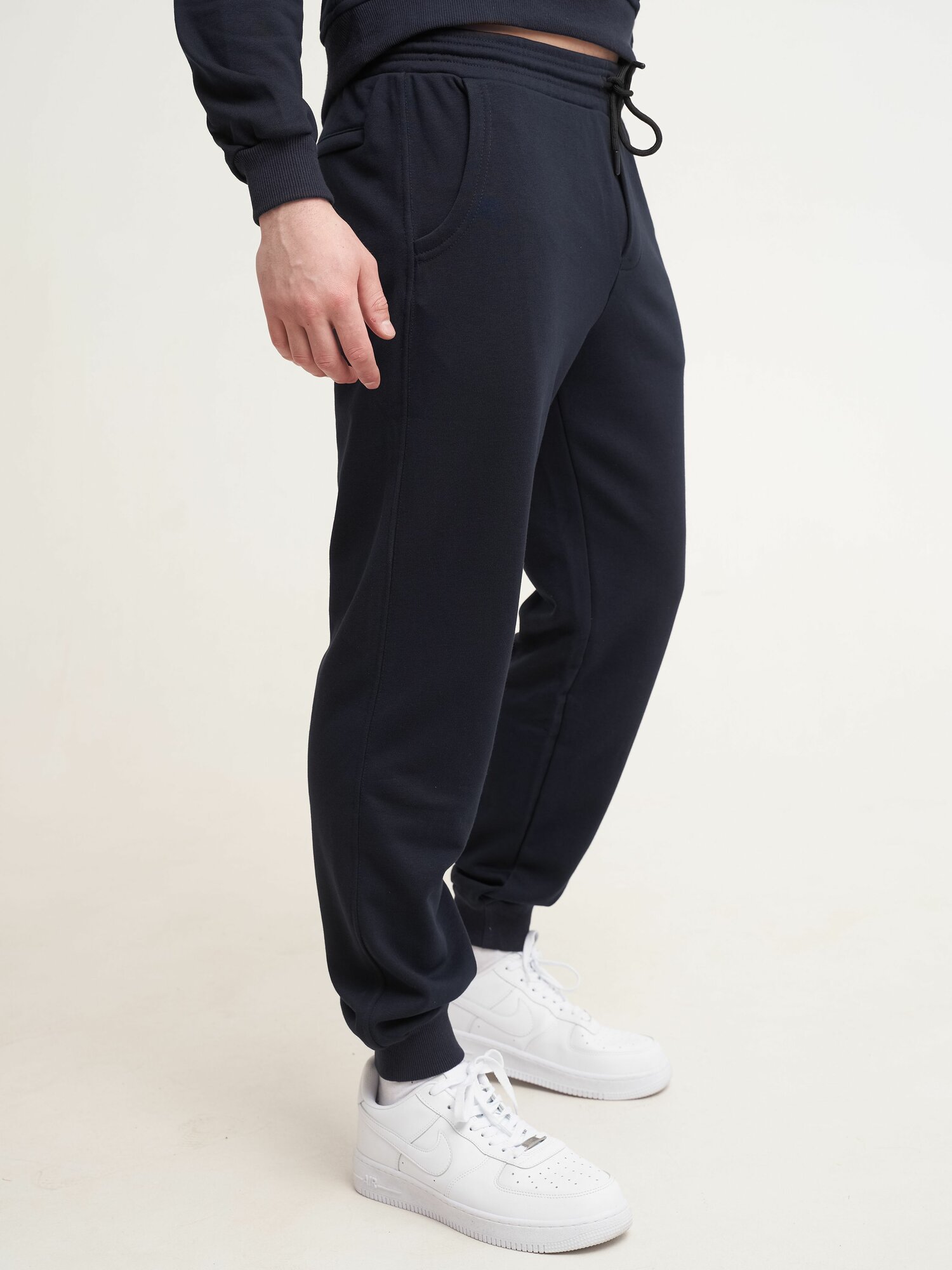 Брюки спортивные