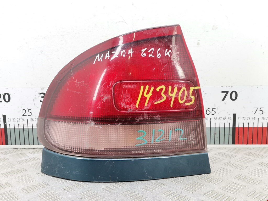 Фонарь задний левый Mazda 626 GE 0431392L арт. 2197141