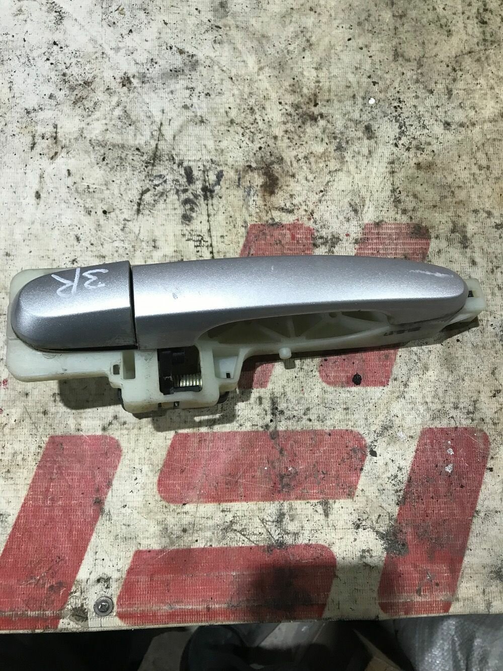 Ручка двери передней наружная правая Kia Sorento II (2009—2012) 826511U010