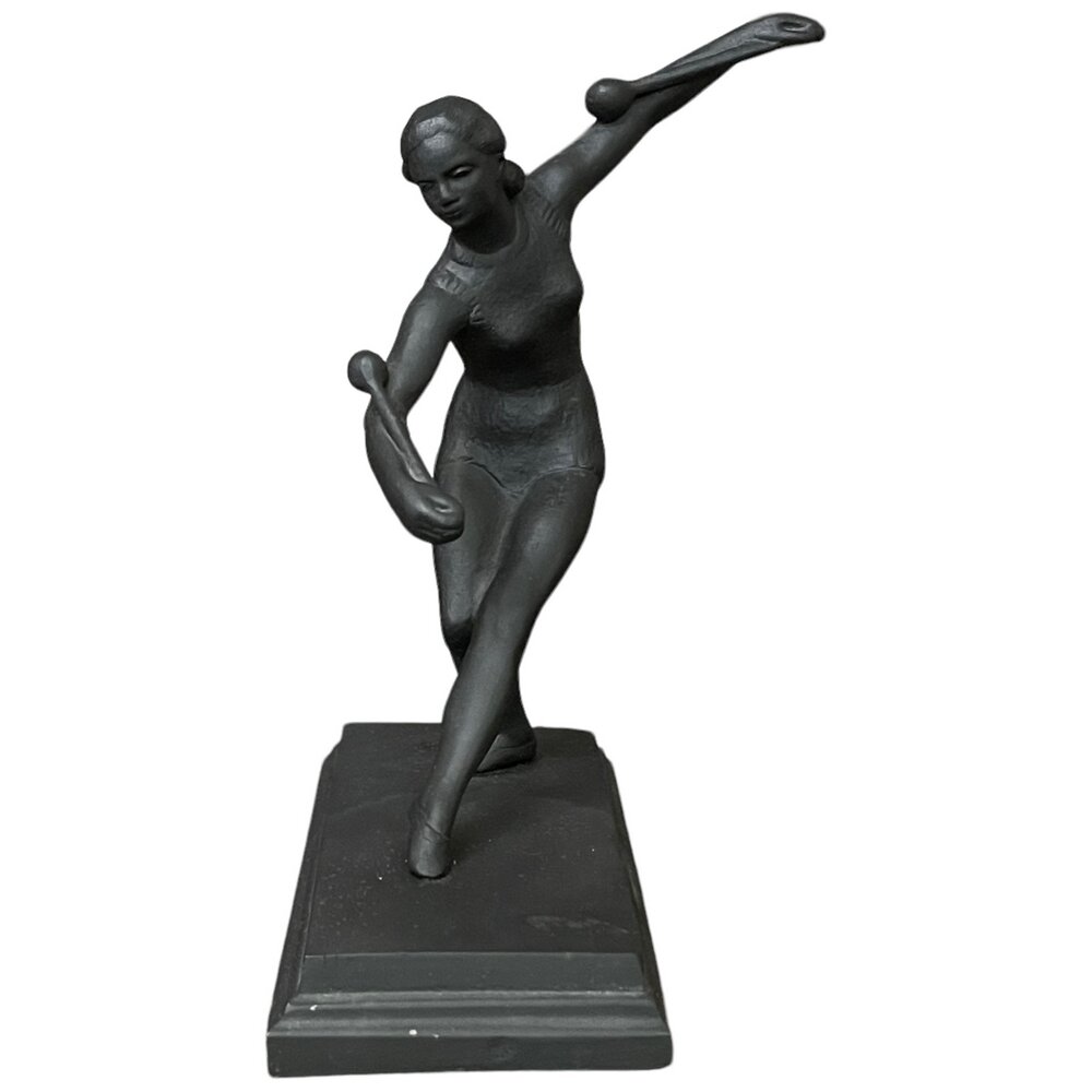 Чугунная статуэтка "Гимнастка с булавами" 1980-1900 гг. Куса, СССР