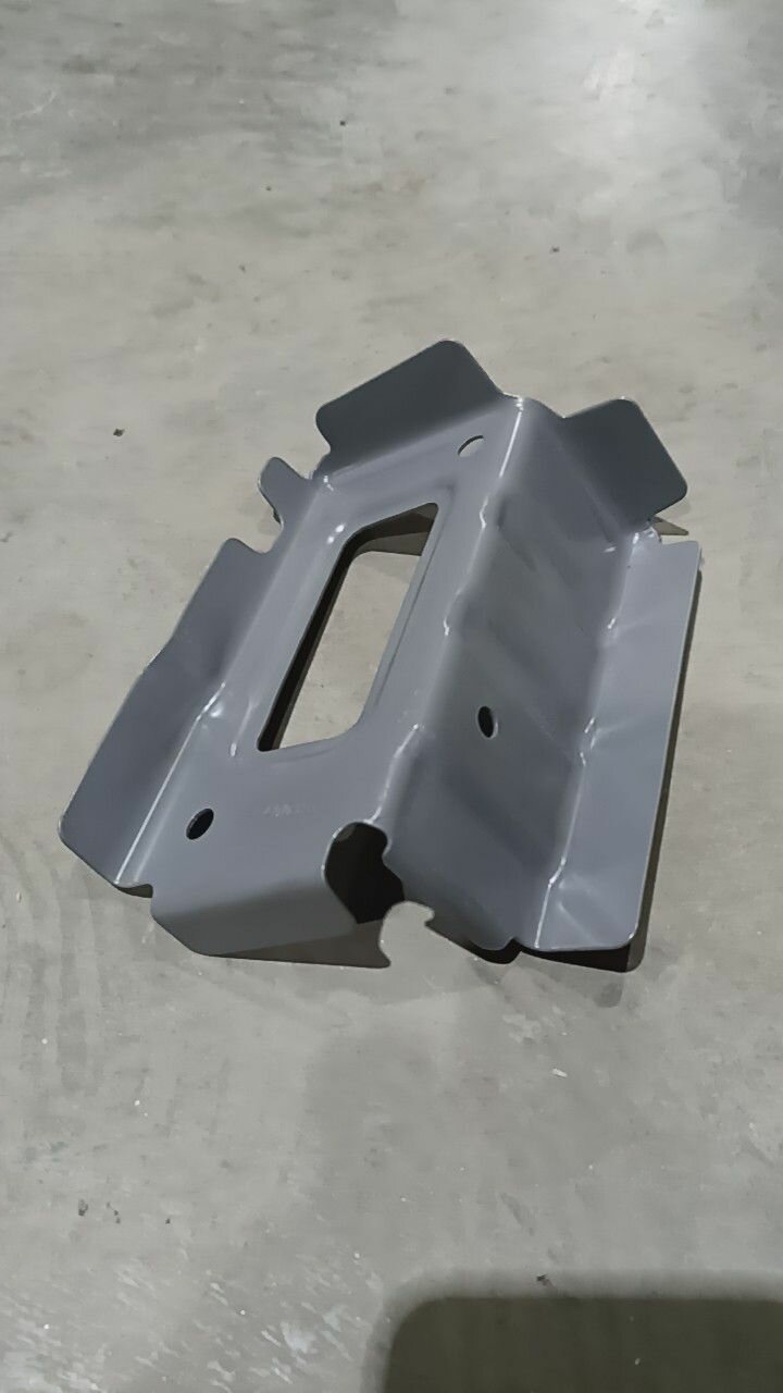 Кронштейн радиатора передний левый Chery Tiggo 4 (2017-2019) [1.5 16V 6MT внедорожник Turbo] T158400351DY