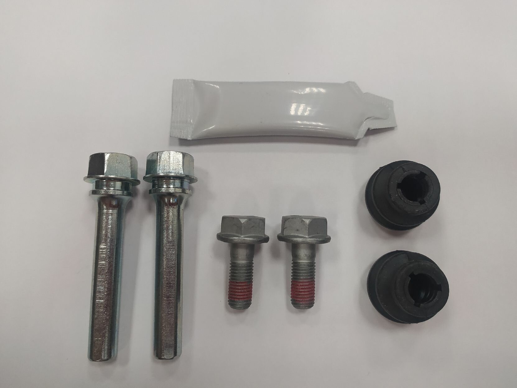 Направляющая суппорта переднего (комплект) ZEKKERT Geely MK Cross [1.5 16V 5MT хетчбэк]