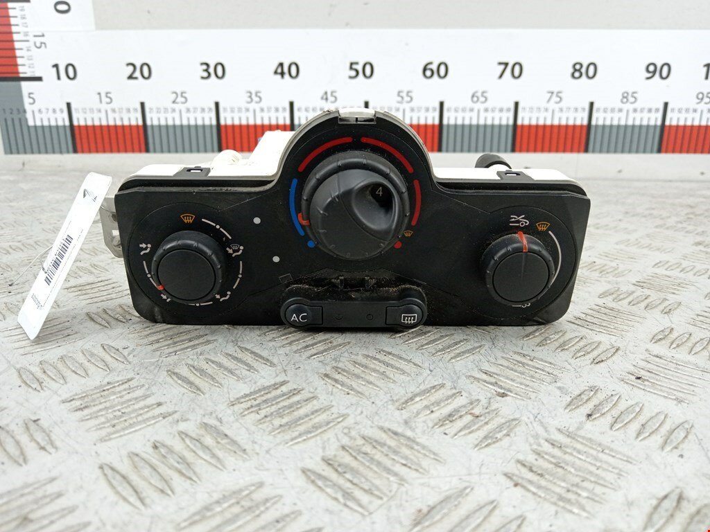 Блок управления печки (климат-контроля) Renault Clio 3 7701070473 арт. 1954305