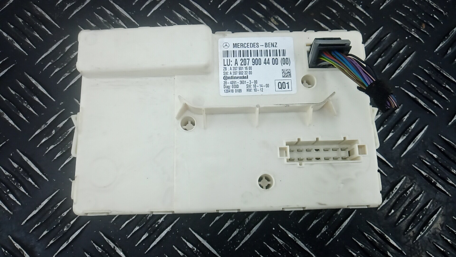 Блок комфорта MERCEDES BENZ E-CLASS W212, Номер a2079004400