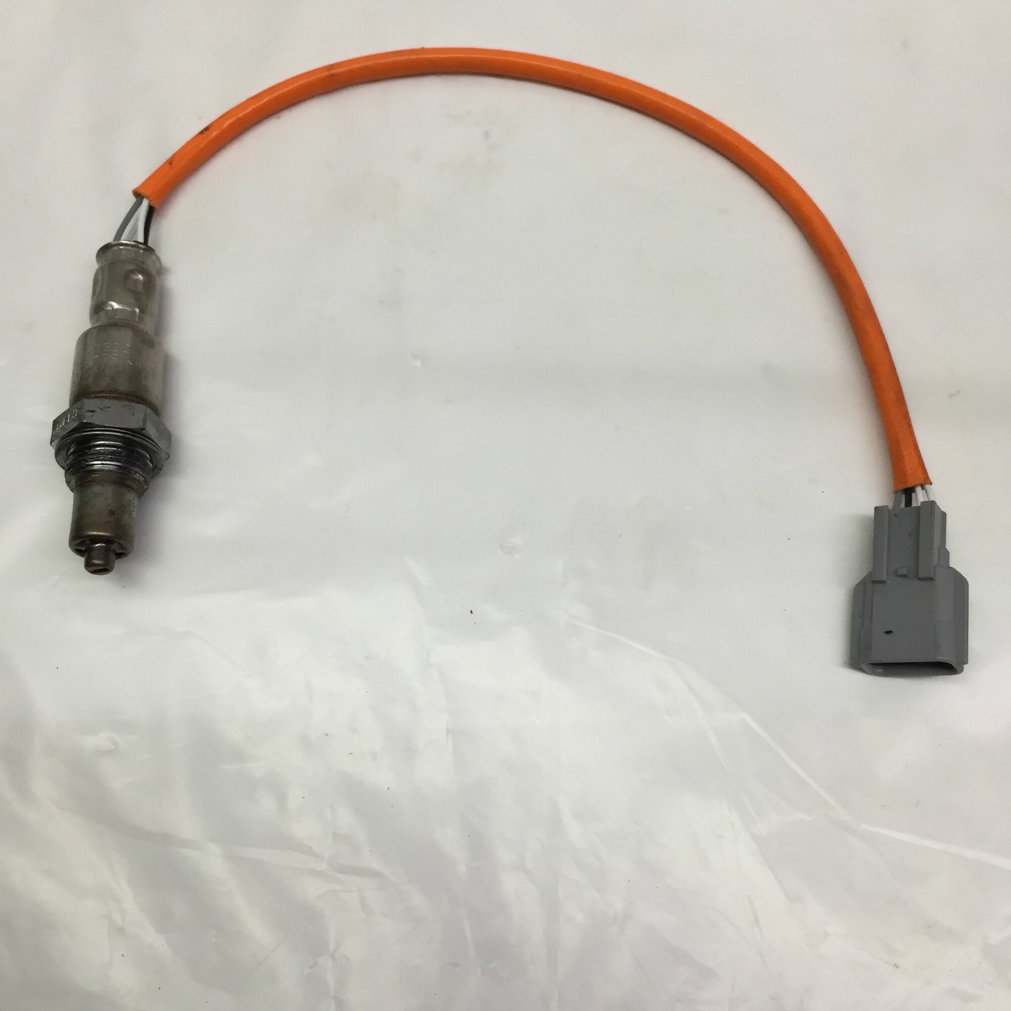 Датчик кислородный (лямбда зонд) оранжевый RENAULT 226A40319R ARKANA