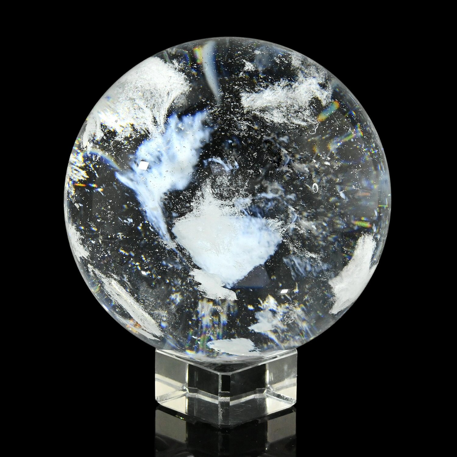 Шар из прозрачного халцедона, диаметр 115мм. .