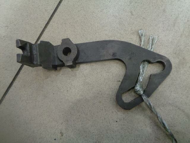 Вилка переключения 5 передачи от SsangYong Musso 1993-2005