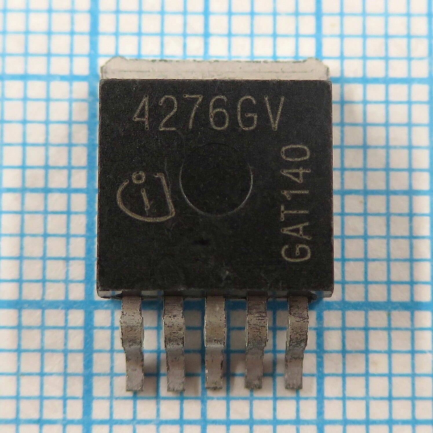 TLE4276G - Микросхема используется в автомобильной электронике