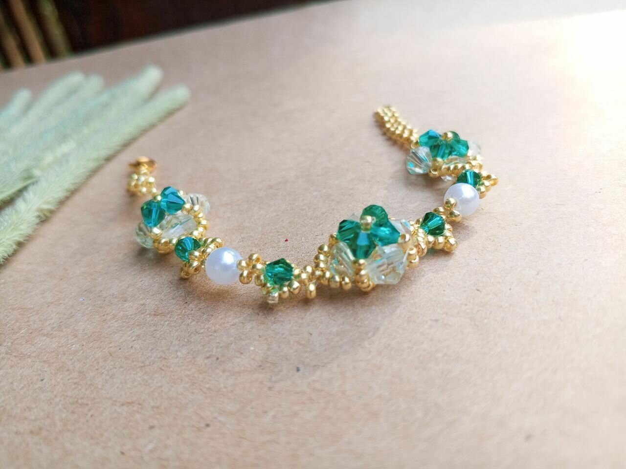 Браслет, бисер