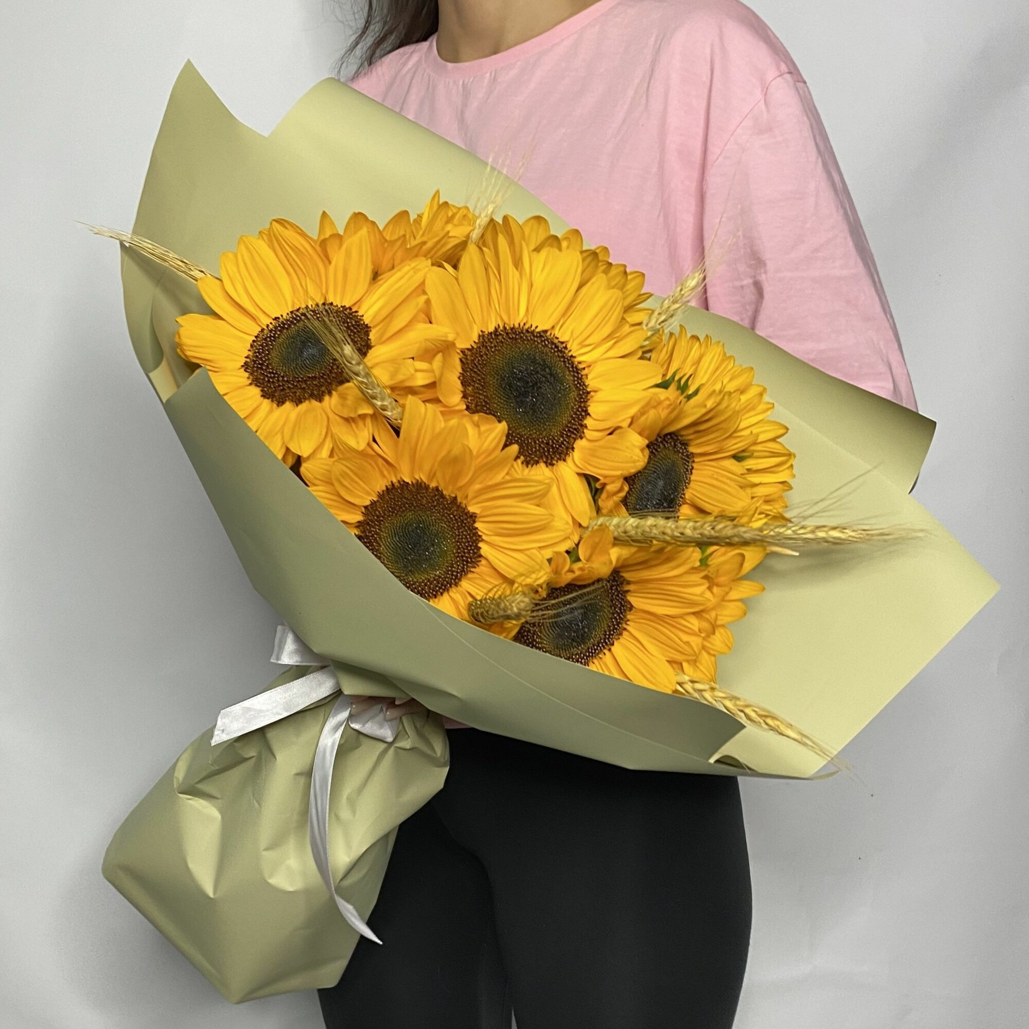 Букет с подсолнухами