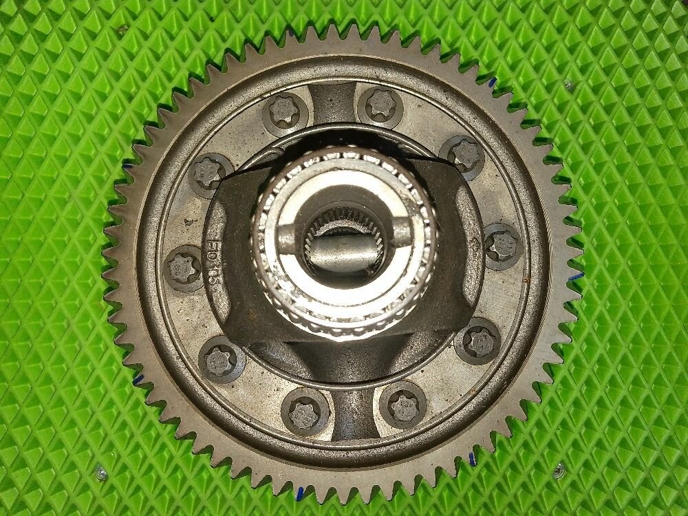 Дифференциал Renault Trafic III 8201033294