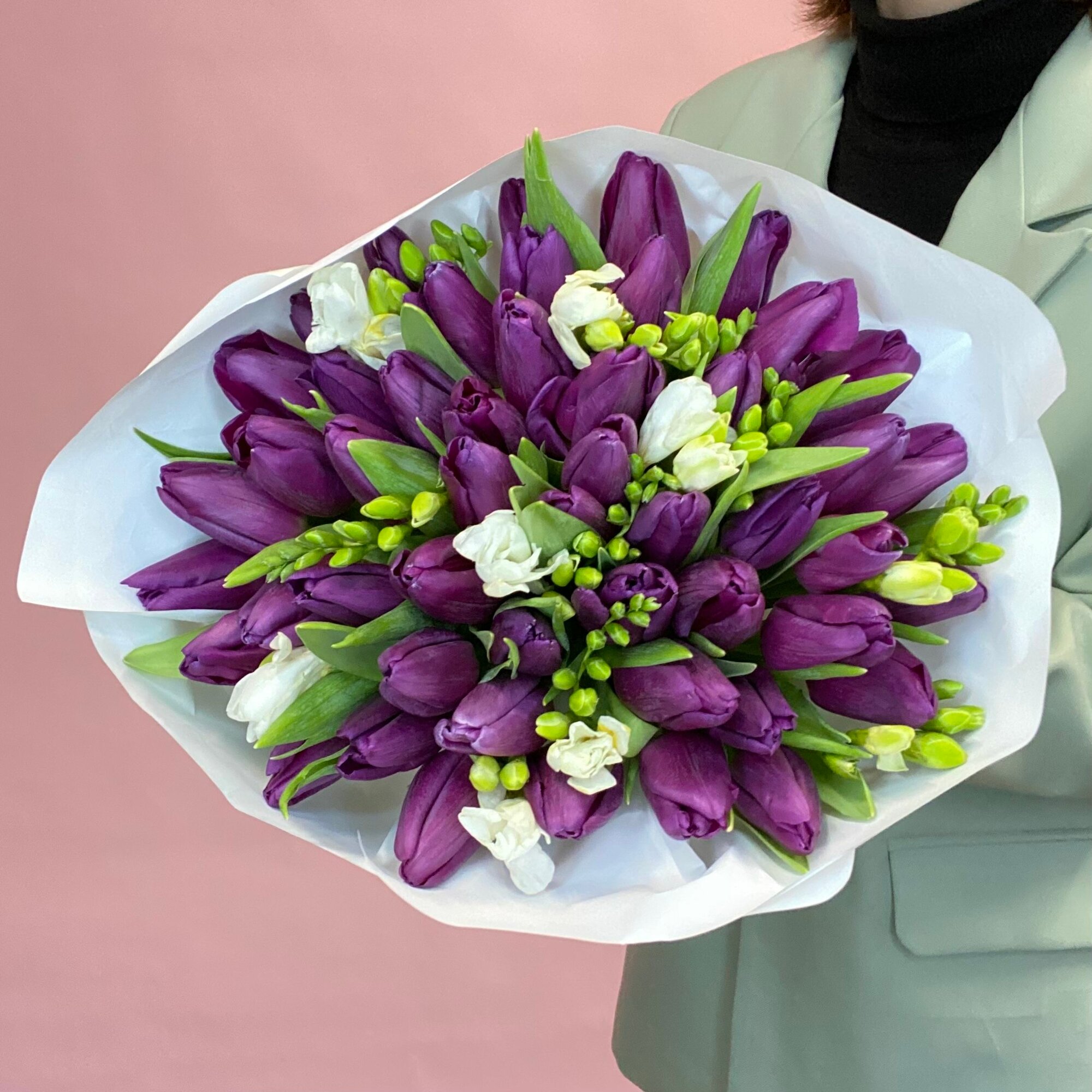 Фиолетовые тюльпаны