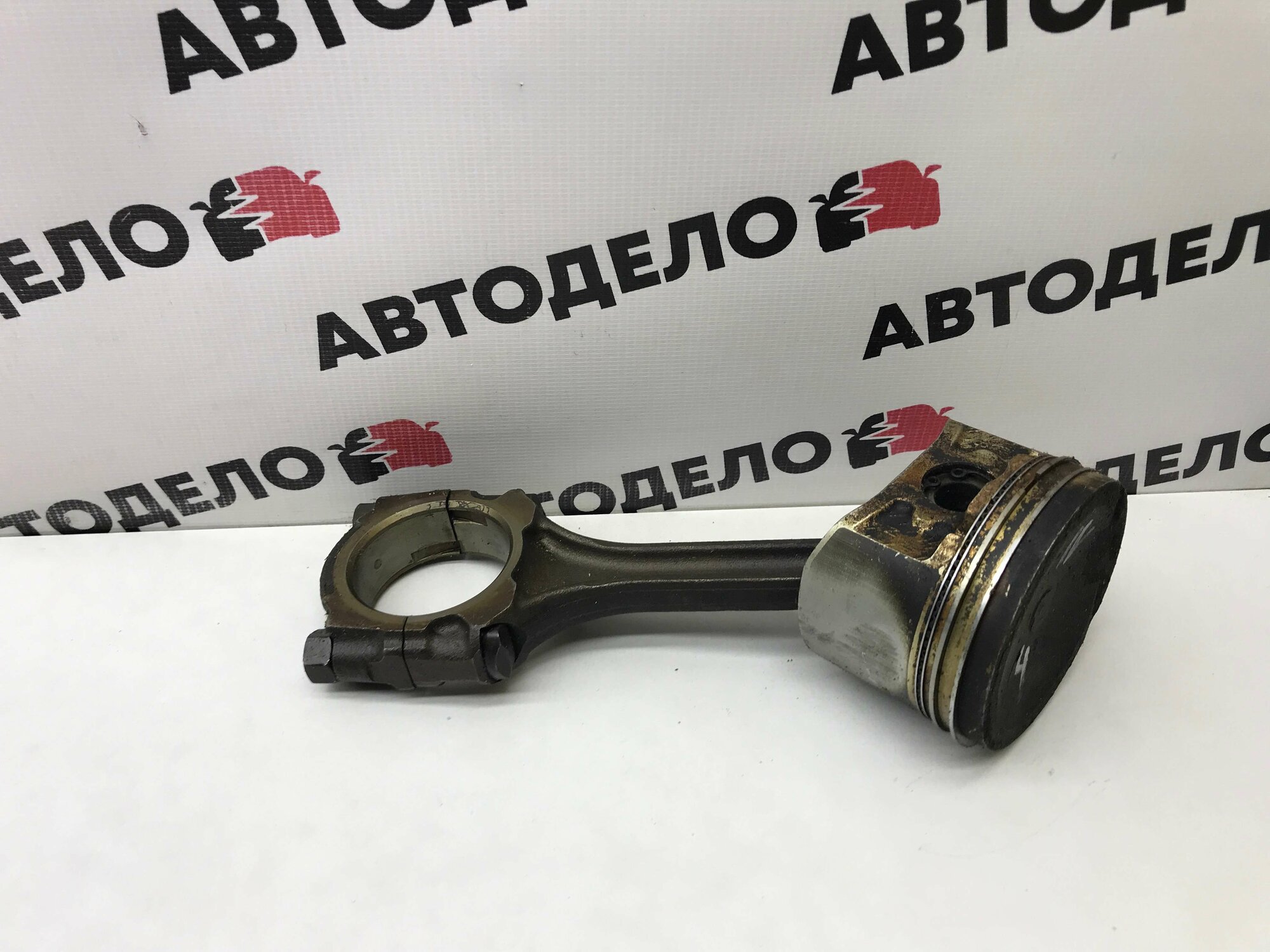 Поршень с шатуном Nissan Sunny FB15 2000 г.в